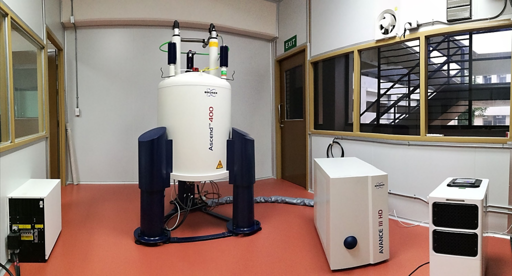 Nuclear Magnetic Resonance Spectrometer 400 MHz (NMR) - SIC